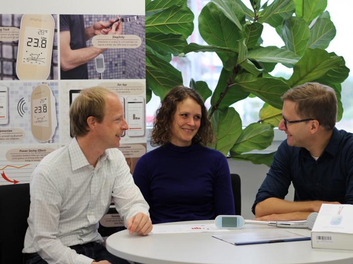 Real-time feedback helps save energy and wate | EurekAlert!