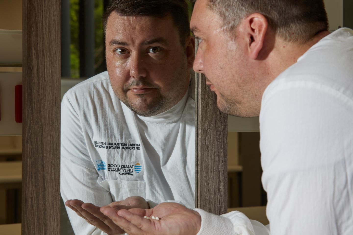 John Miles, James Cook Univers [IMAGE] | EurekAlert! Science News Releases