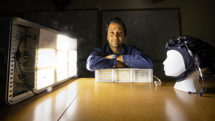 Associate clinical professor B [IMAGE] | EurekAlert! Science News Releases