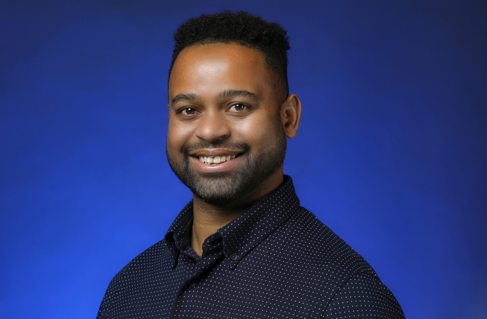 Thomas Searles [IMAGE] | EurekAlert! Science News Releases