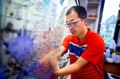Chemists use electrochemistry to amp up drug | EurekAlert!
