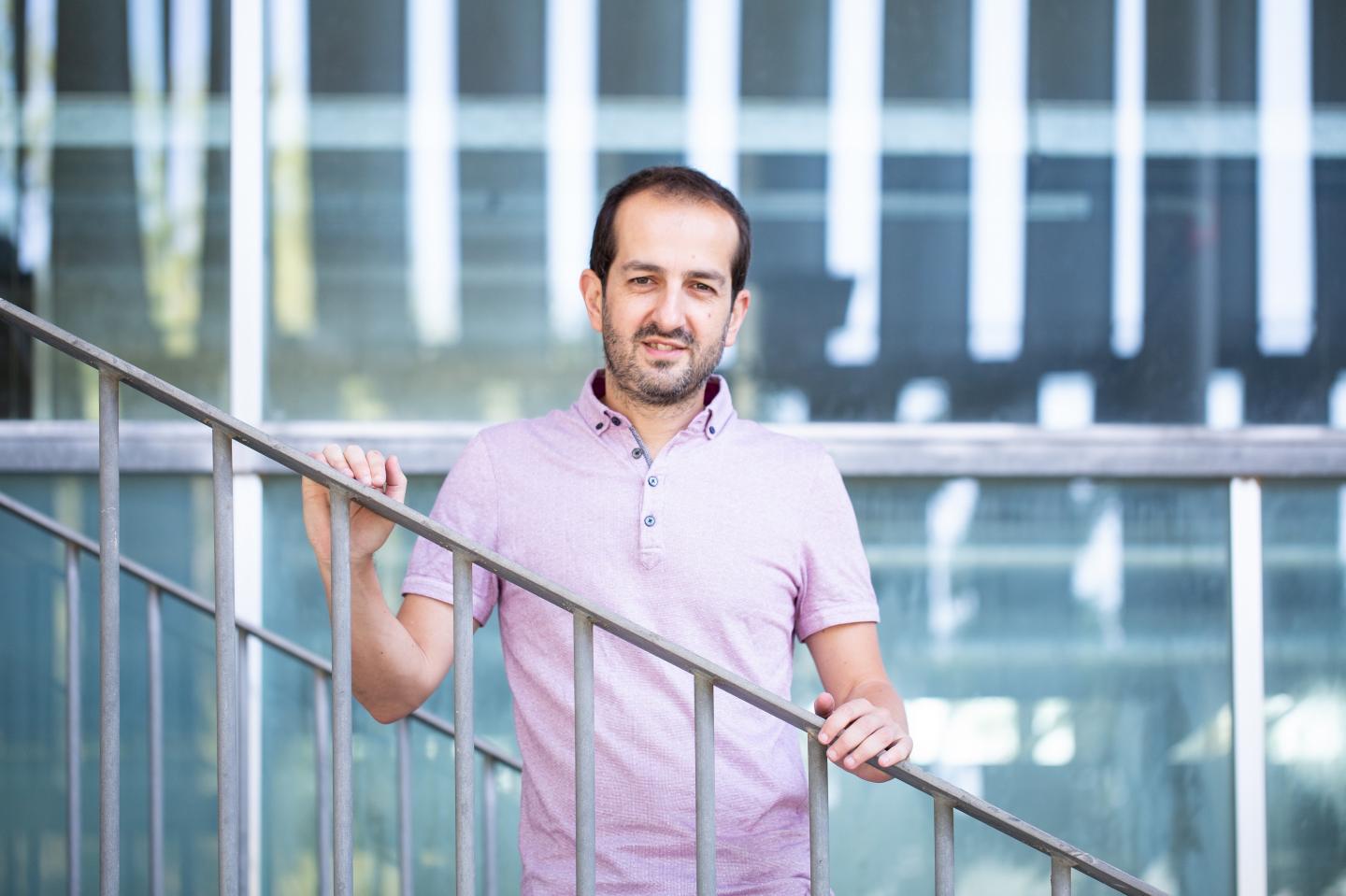 Roger Guimerà, Universi [IMAGE] | EurekAlert! Science News Releases