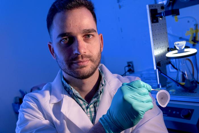 researcher [IMAGE] | EurekAlert! Science News Releases