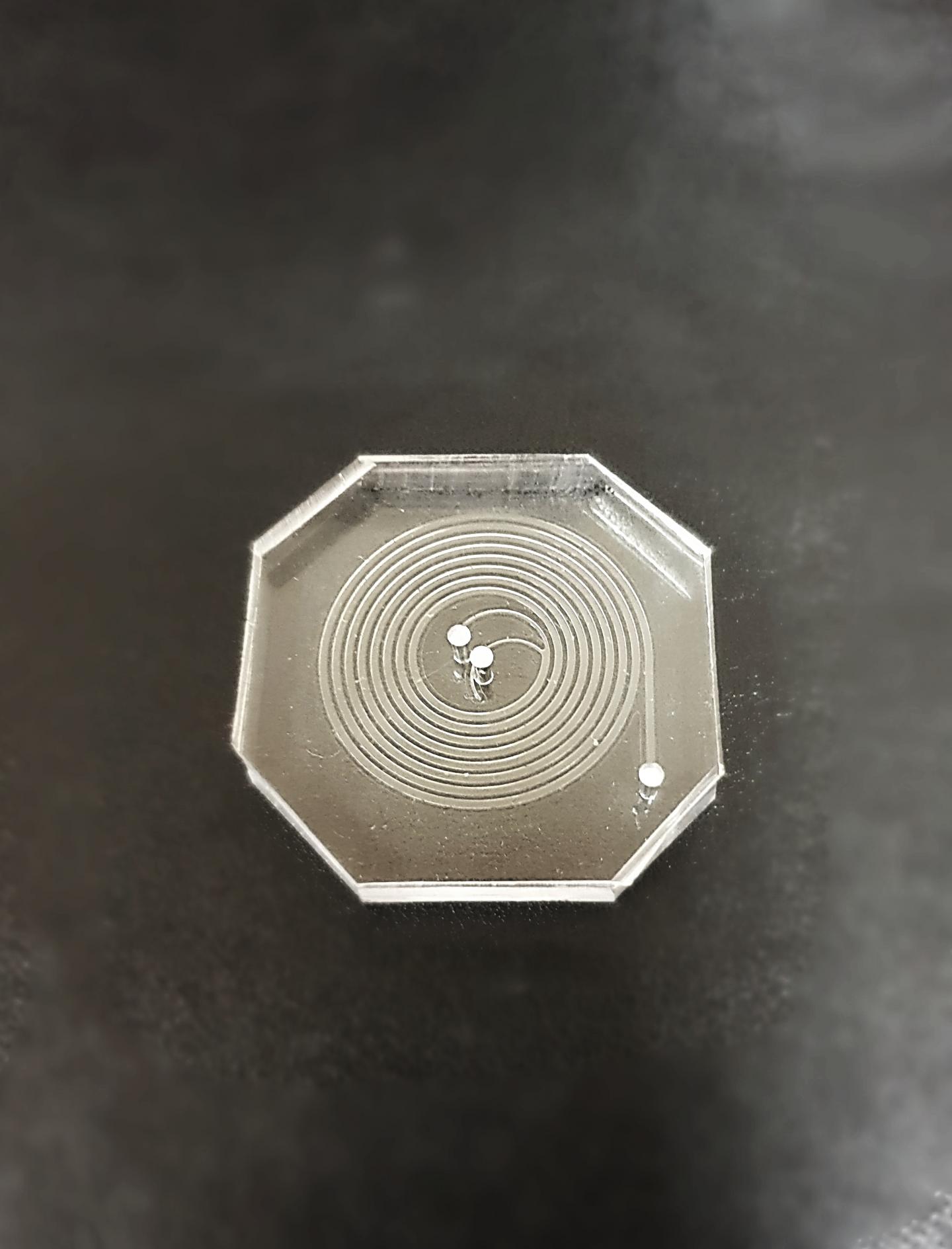 The Microfluidic Chip [IMAGE] | EurekAlert! Science News Releases