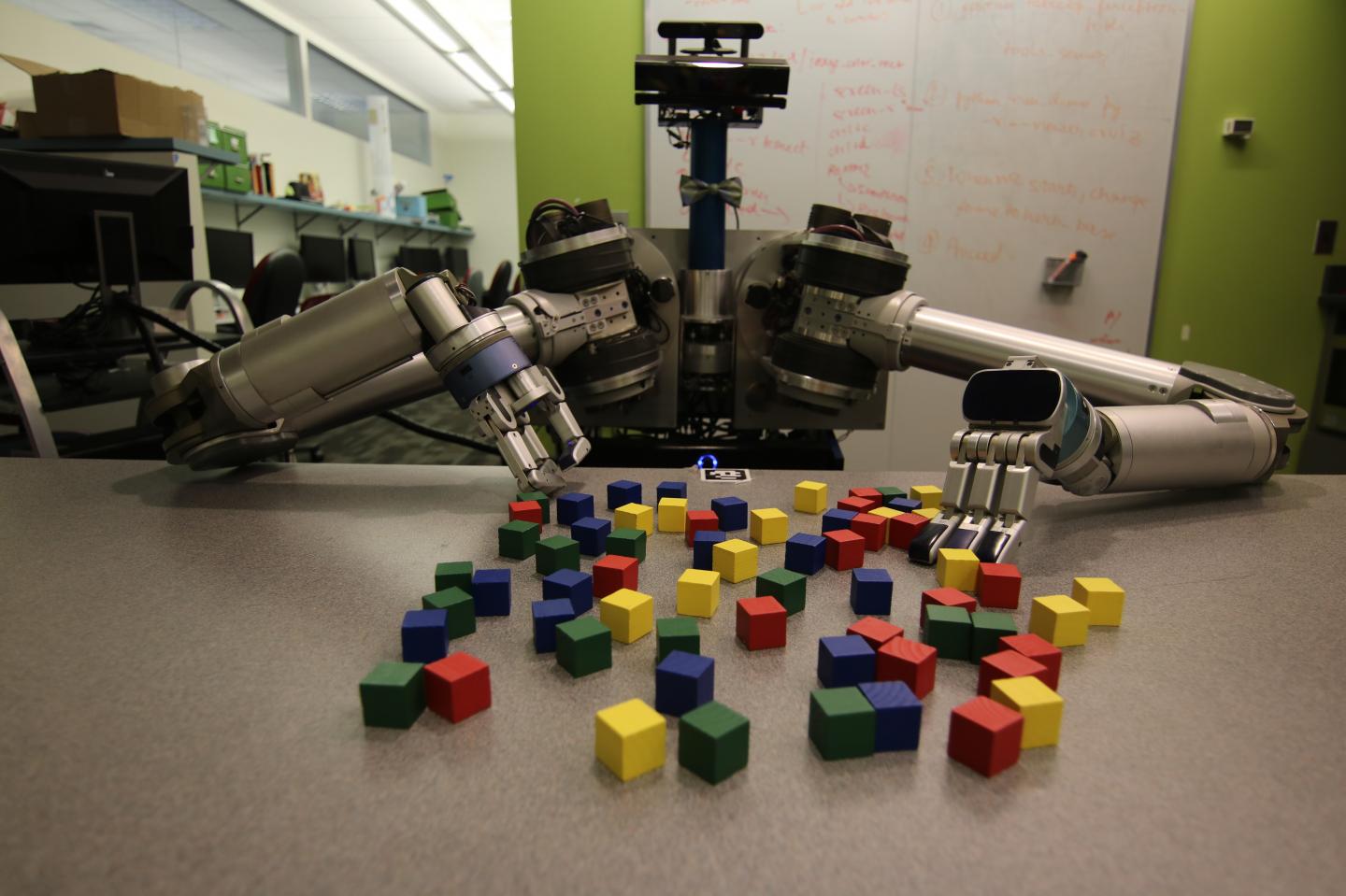 Robots Cope with Clutter [IMAGE] | EurekAlert! Science News Releases