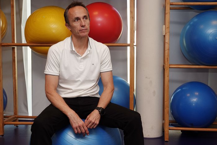 Alejandro Luque poses at the l [IMAGE] | EurekAlert! Science News Releases