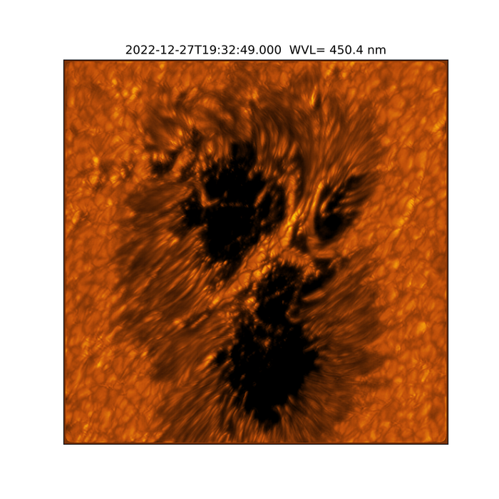 A Light Bridge Captured in a S [IMAGE] | EurekAlert! Science News Releases