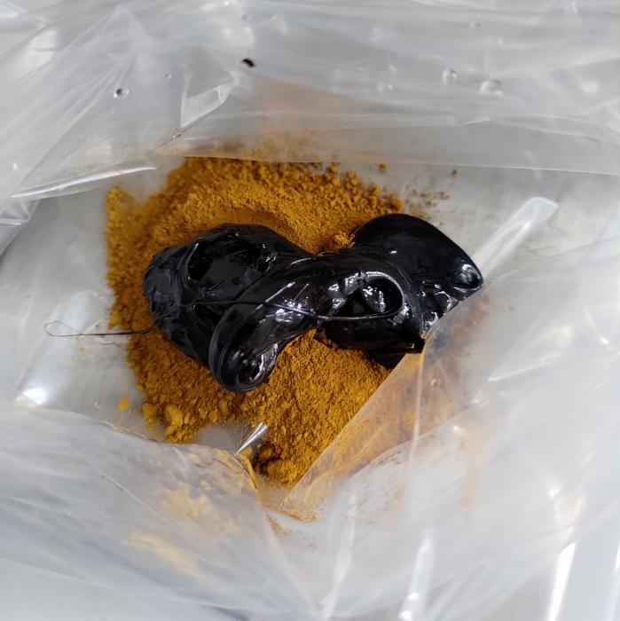 Liquid bitumen and the earth p [IMAGE] | EurekAlert! Science News Releases