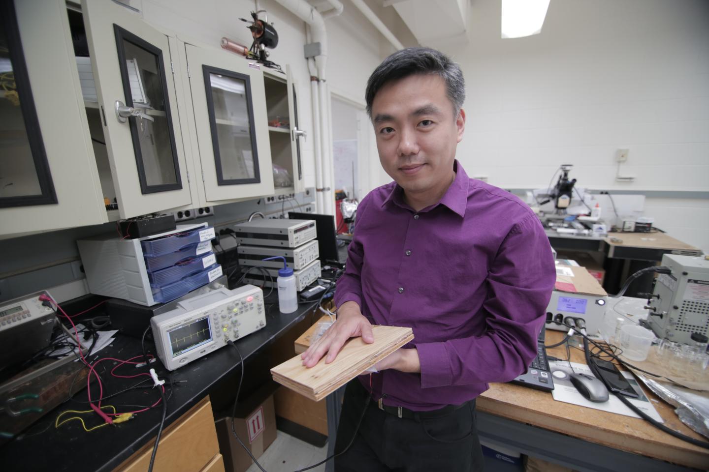 Xudong Wang, University of Wis [IMAGE] | EurekAlert! Science News Releases
