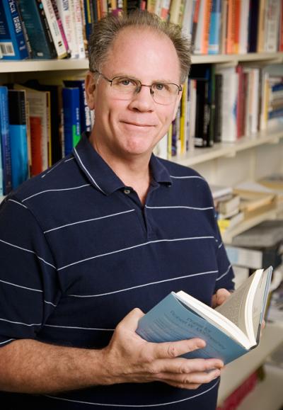 Robert McChesney, University o [IMAGE] | EurekAlert! Science News Releases