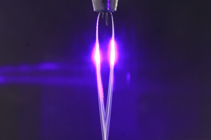 Laser controls ultra-fast liquid switch | EurekAlert!