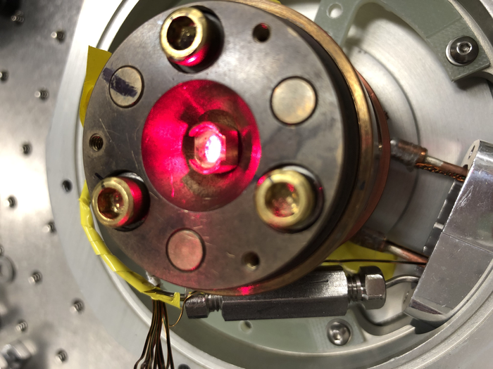 Transforming materials with light | EurekAlert!