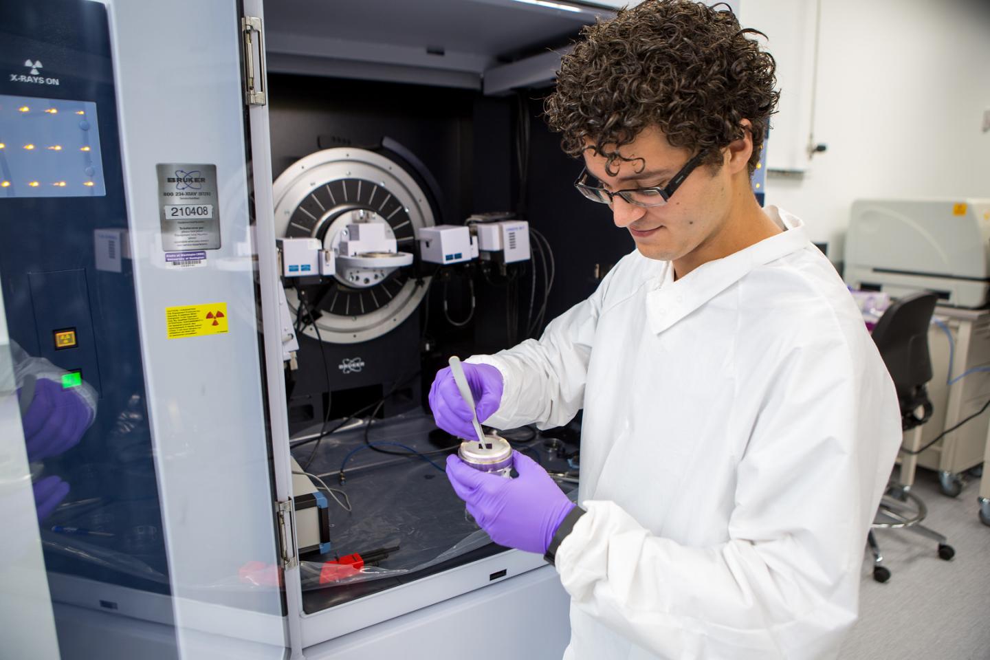 X-Ray Diffractometer [IMAGE] | EurekAlert! Science News Releases