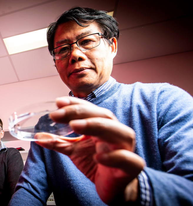 Prof Xiaolin Wang [IMAGE] | EurekAlert! Science News Releases