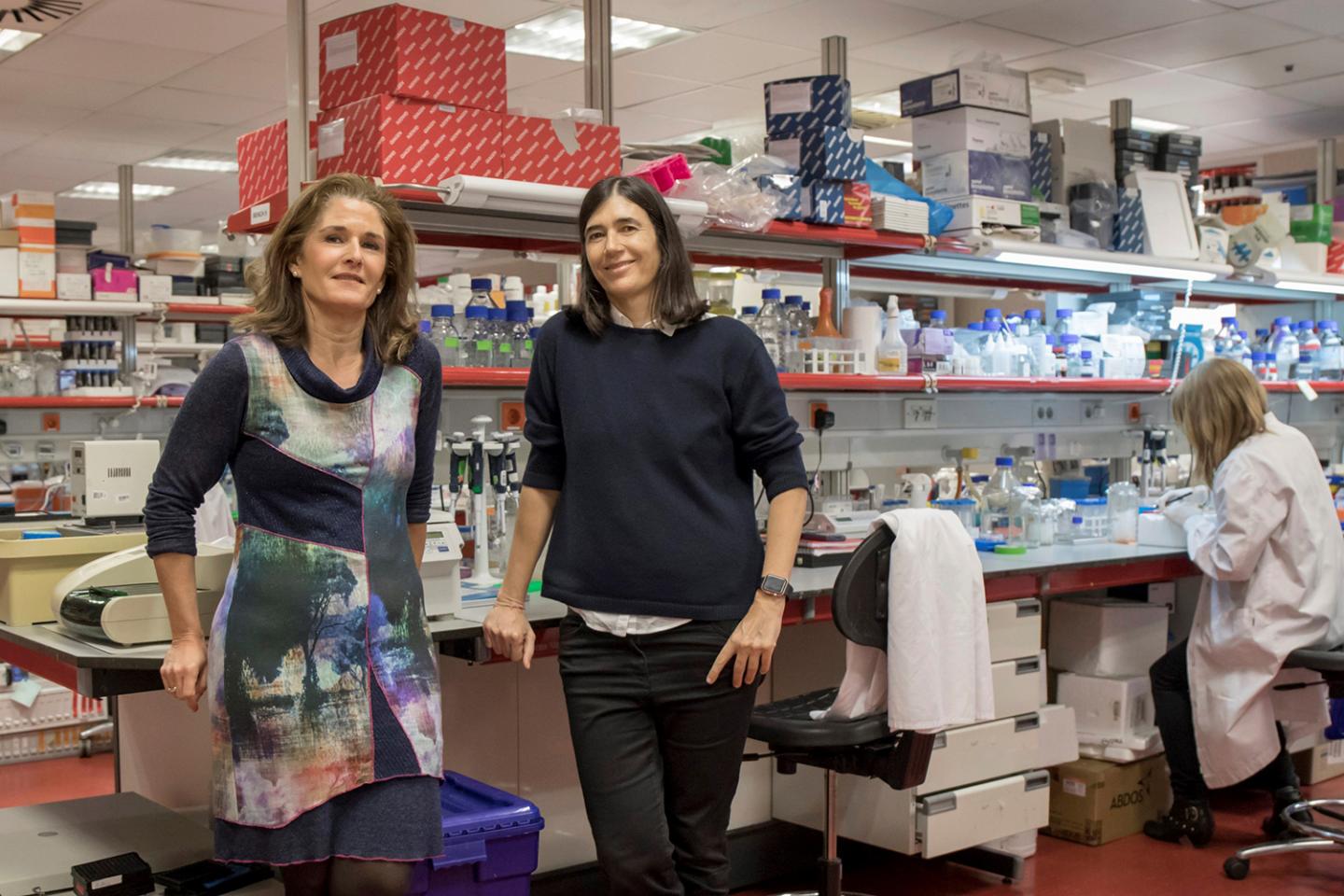 Maria Blasco and Paula Martine [IMAGE] | EurekAlert! Science News Releases
