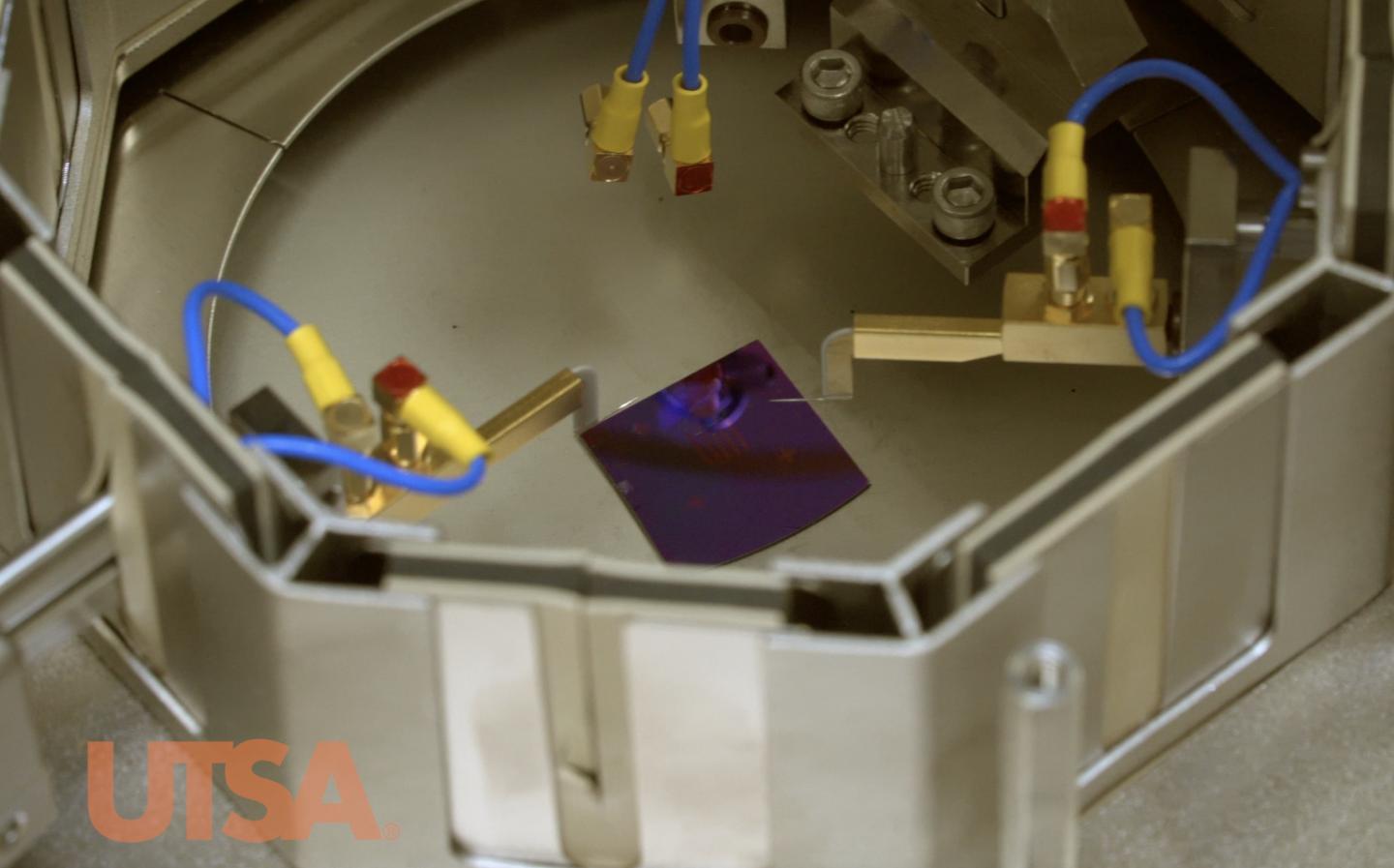 The Zero-Power Carbon Intercon [IMAGE] | EurekAlert! Science News Releases