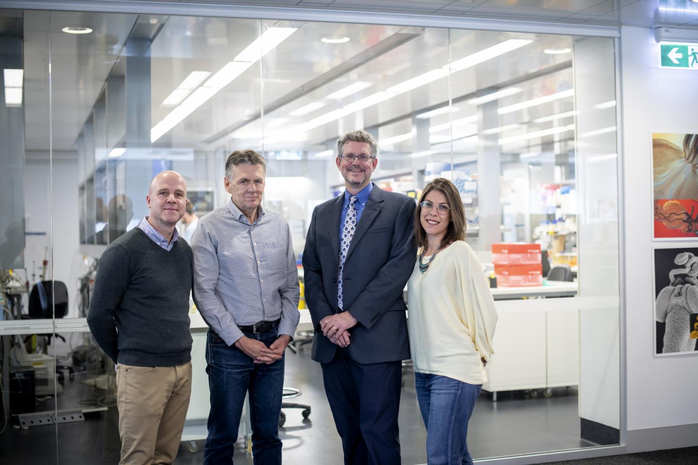 (L-R) Dr Manuel de la Ruiz, Pr [IMAGE] | EurekAlert! Science News Releases