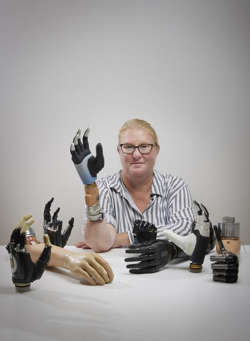 A highly integrated bionic han [IMAGE] | EurekAlert! Science News Releases