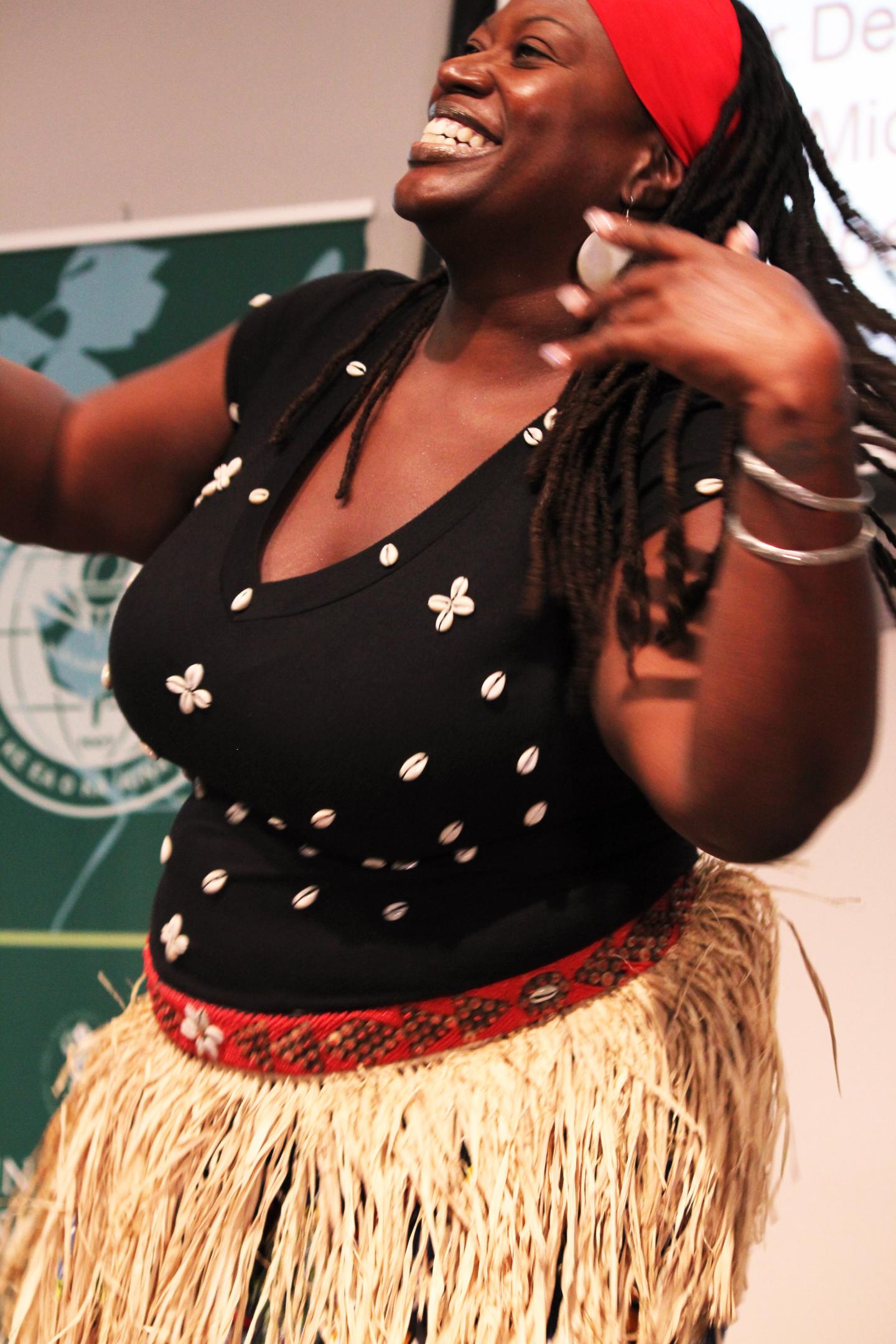 Tribal Greeting Dance [IMAGE] | EurekAlert! Science News Releases