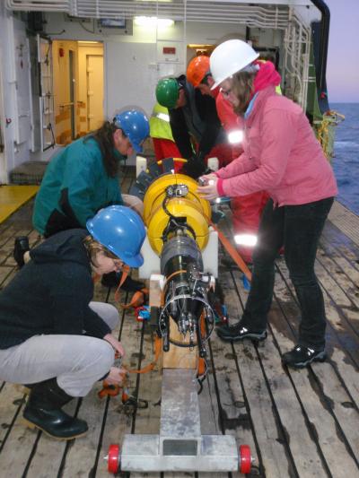 Preparing the Sub-surface Prof [IMAGE] | EurekAlert! Science News Releases