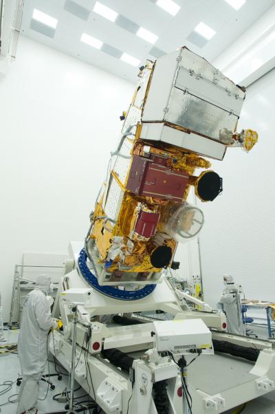 NPP Spacecraft in a Cleanroom [IMAGE] | EurekAlert! Science News Releases