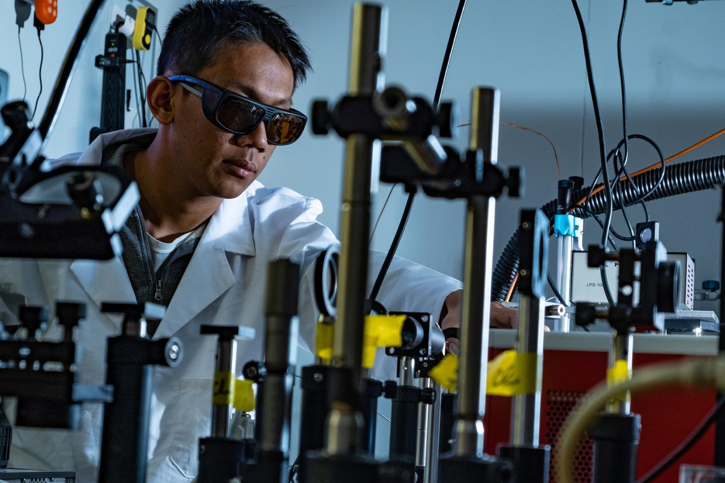 Linan Zhou [IMAGE] | EurekAlert! Science News Releases