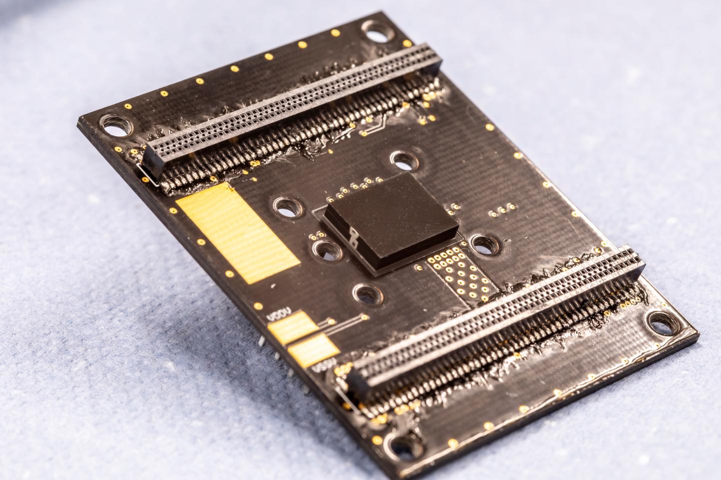 particle sensor [IMAGE] | EurekAlert! Science News Releases