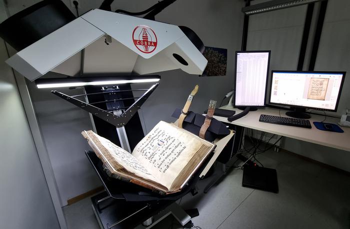digitization station [IMAGE] | EurekAlert! Science News Releases