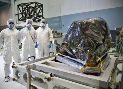 It's a Wrap: NASA's MIRI Instrument | EurekAlert!