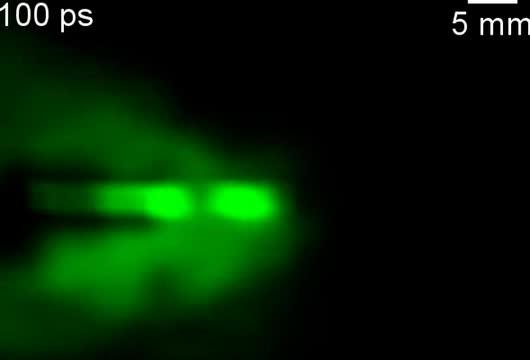'Speed of Light' Camera Records Elusive Light | EurekAlert!