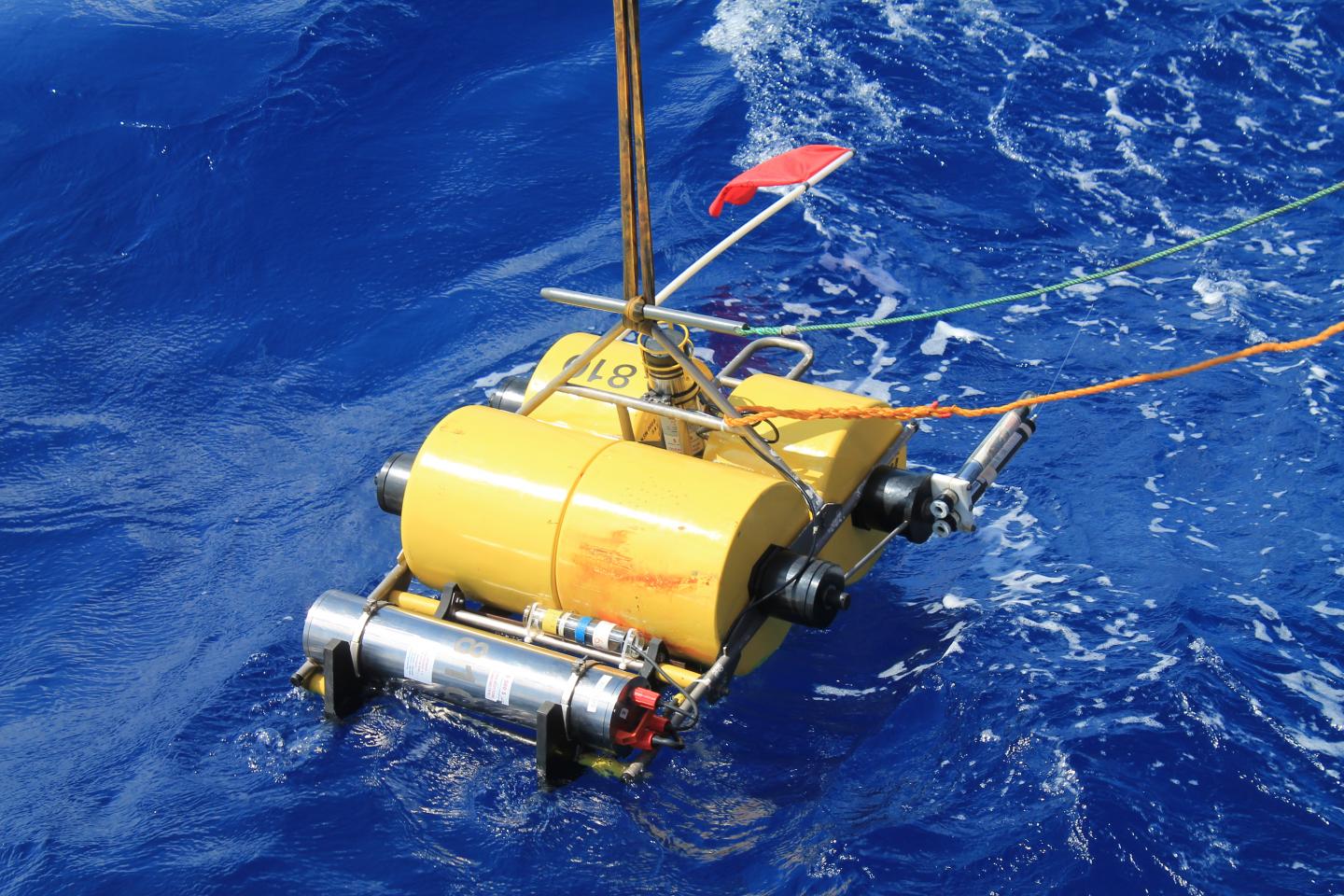 Ocean Bottom Seismometer [IMAGE] | EurekAlert! Science News Releases
