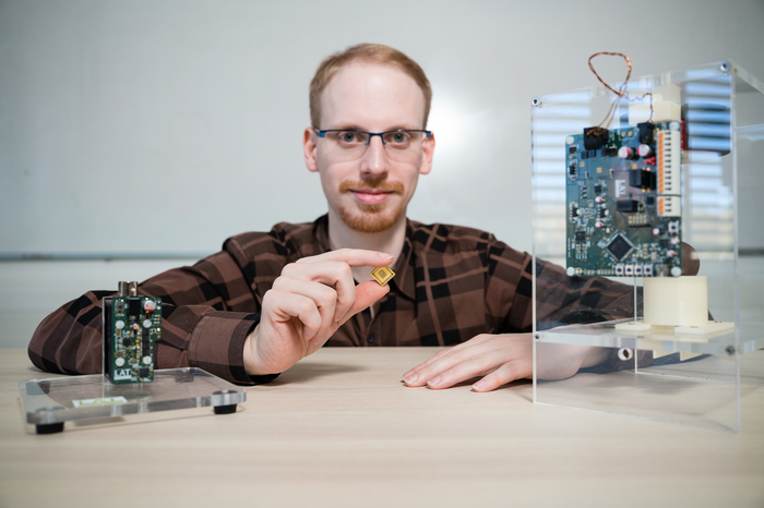 Valves and locking devices can [IMAGE] | EurekAlert! Science News Releases