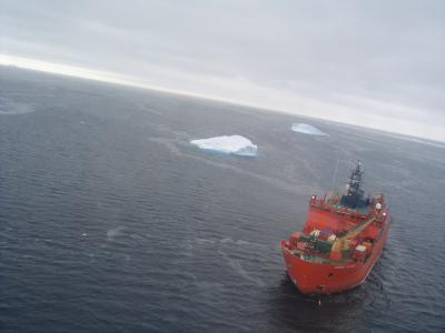 Iron in Wind Enhances Ocean Production (2 of | EurekAlert!