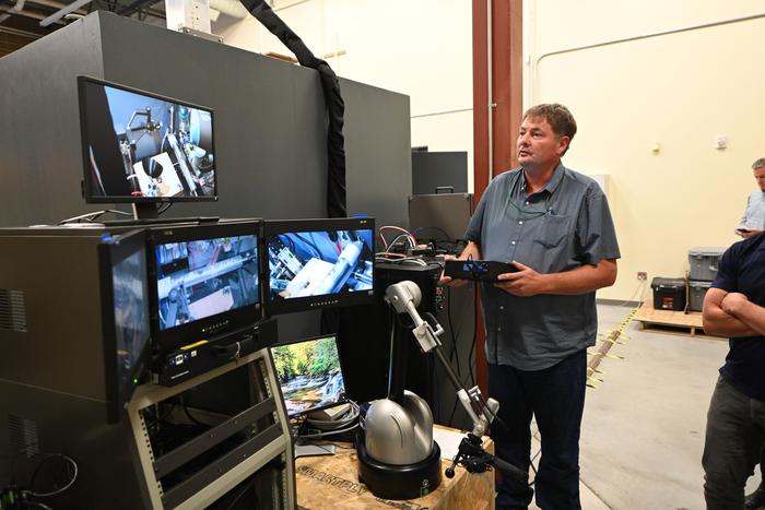 Hot cell [IMAGE] | EurekAlert! Science News Releases