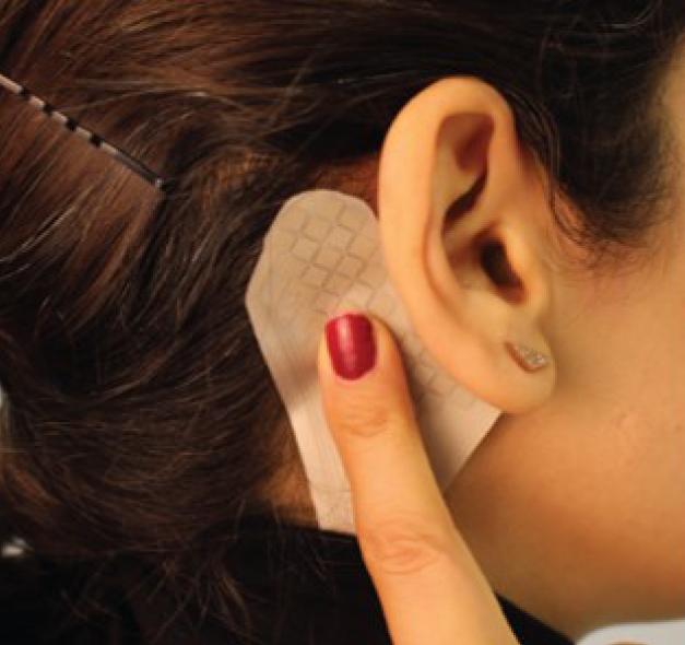 Sensor stickers transform the human body into | EurekAlert!