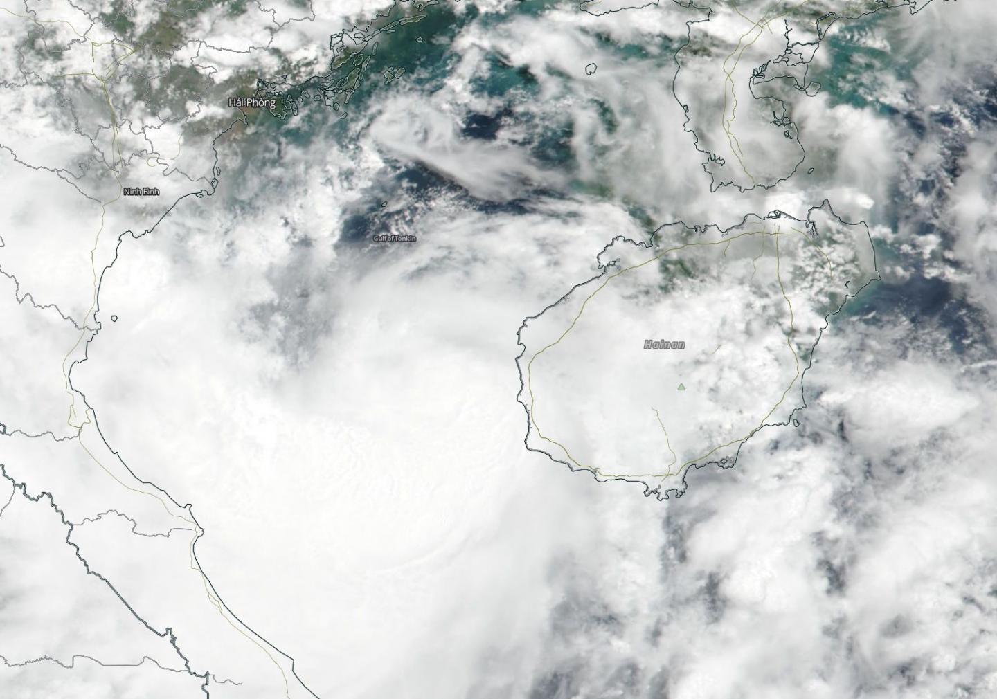 Suomi NPP satellite sees compact storm Son-Ti | EurekAlert!