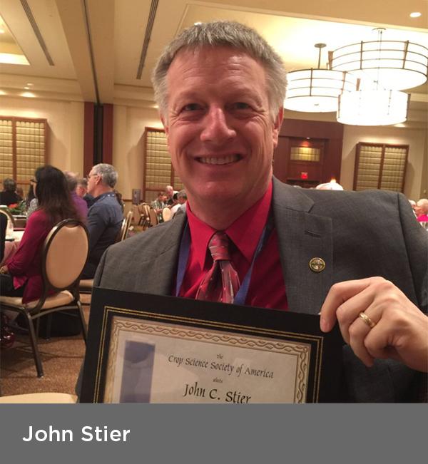 Crop Science Society celebrates two UTIA turf | EurekAlert!