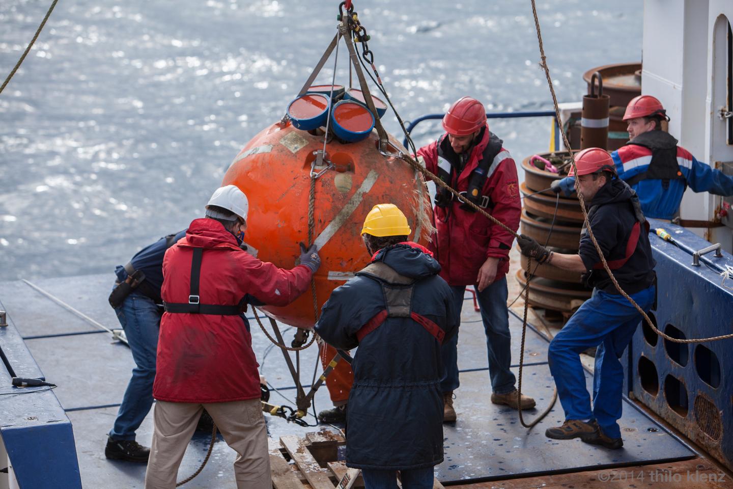 Mooring Recovery [IMAGE] | EurekAlert! Science News Releases