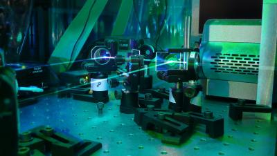 Laser Trap: Optical Tweezers [IMAGE] | EurekAlert! Science News Releases