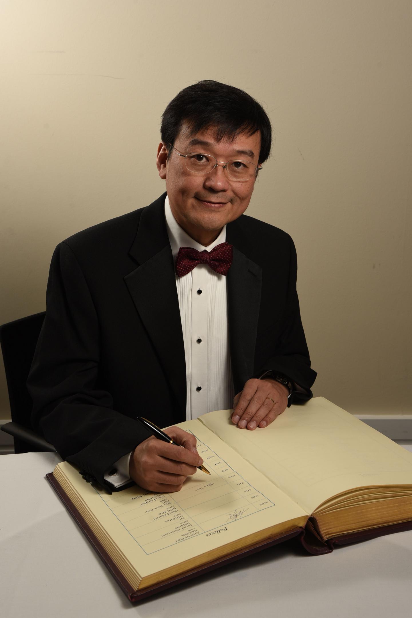 HKU Engineering Professor Ron Hui named a Fel | EurekAlert!