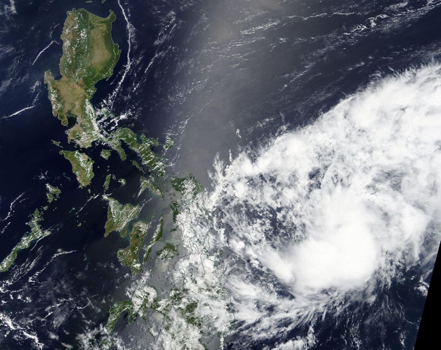 NASA sees central and south Philippines braci | EurekAlert!