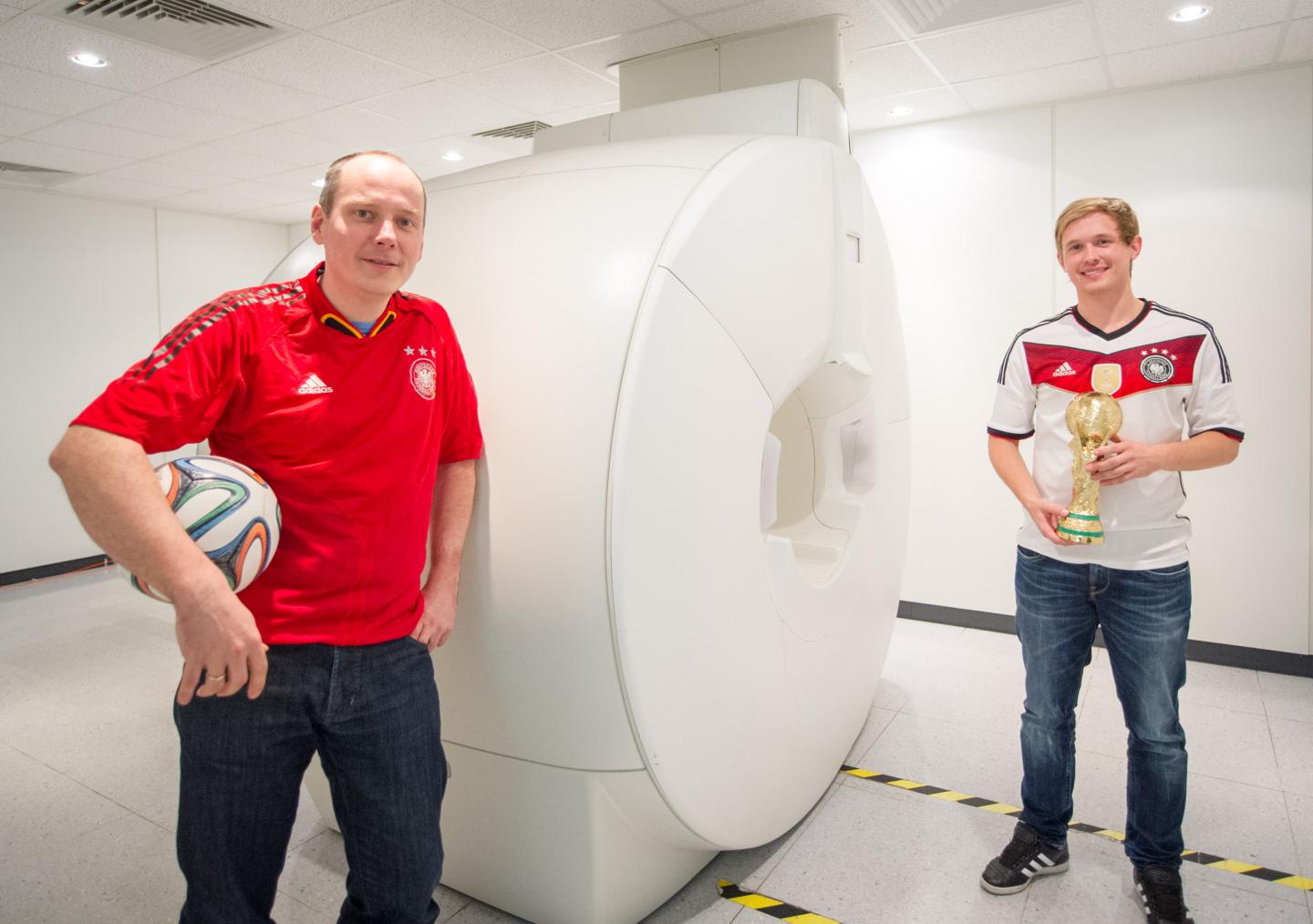 Bernd Weber (left) and Alexand [IMAGE] | EurekAlert! Science News Releases