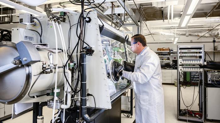 Cathode innovation makes sodium-ion battery a | EurekAlert!