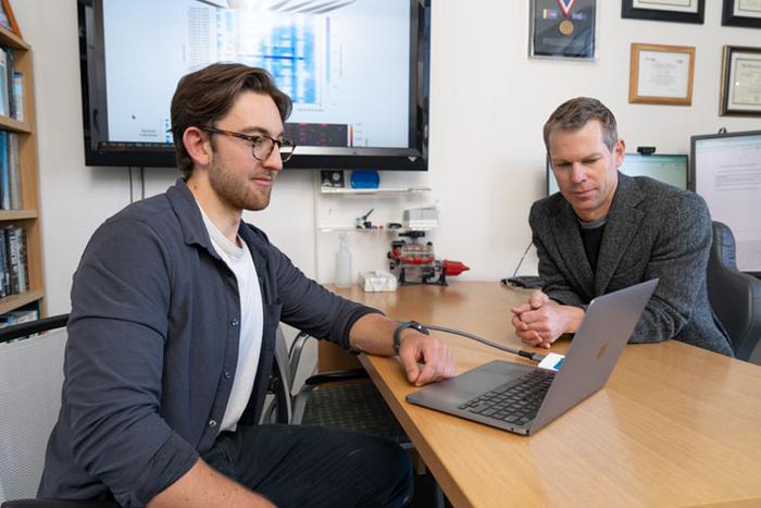 Ideker and Koch [IMAGE] | EurekAlert! Science News Releases