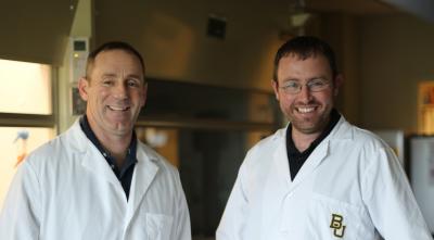 Stephen Trumble and Sascha Use [IMAGE] | EurekAlert! Science News Releases