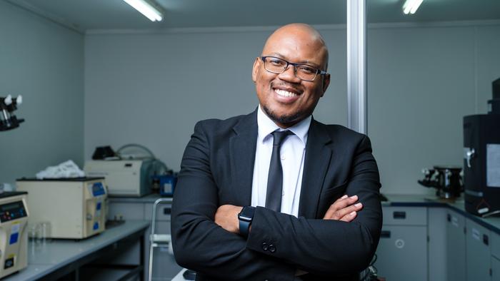 Prof. Thulani Makhalanyane, ch [IMAGE] | EurekAlert! Science News Releases