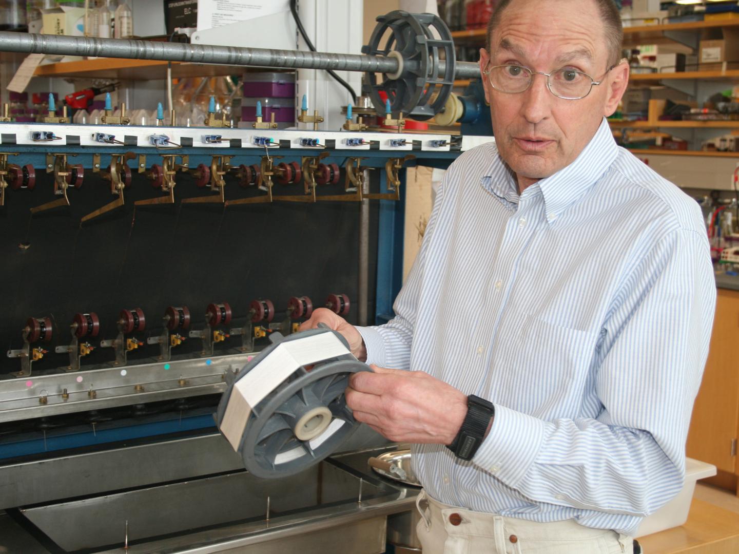 Randy Lewis, Utah State Univer [IMAGE] | EurekAlert! Science News Releases