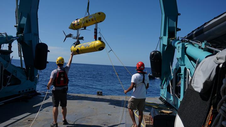 Autonomous Underwater Vehicle [IMAGE] | EurekAlert! Science News Releases