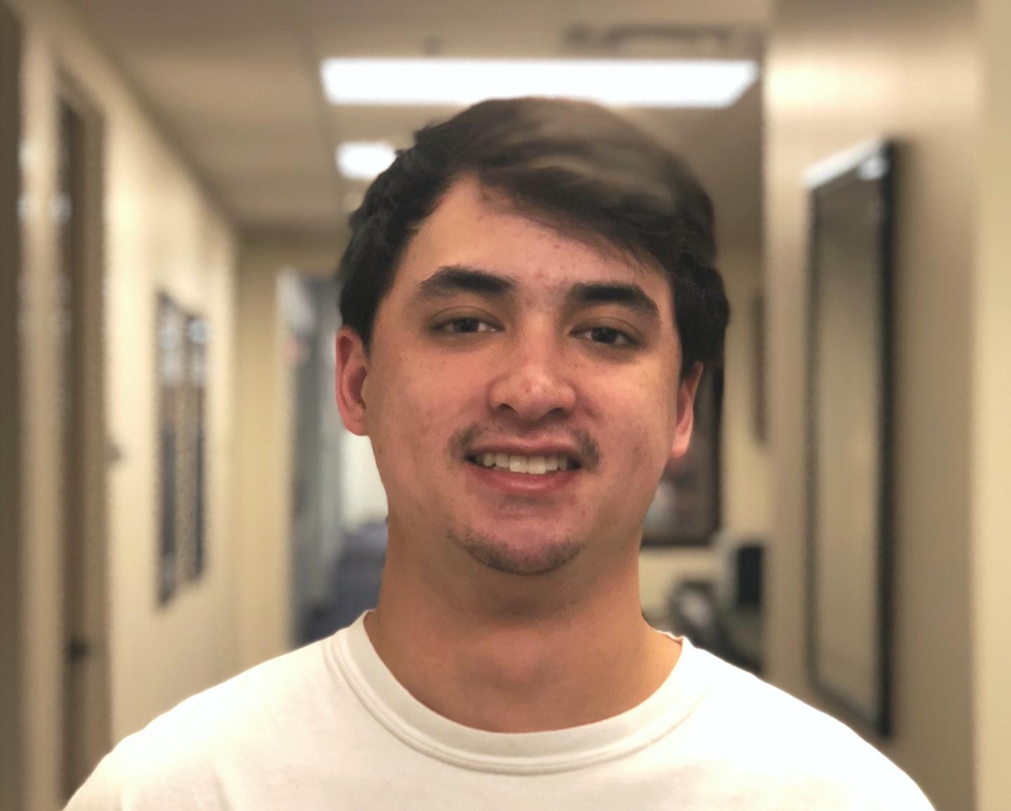 UTA marketing senior wins business simulation | EurekAlert!