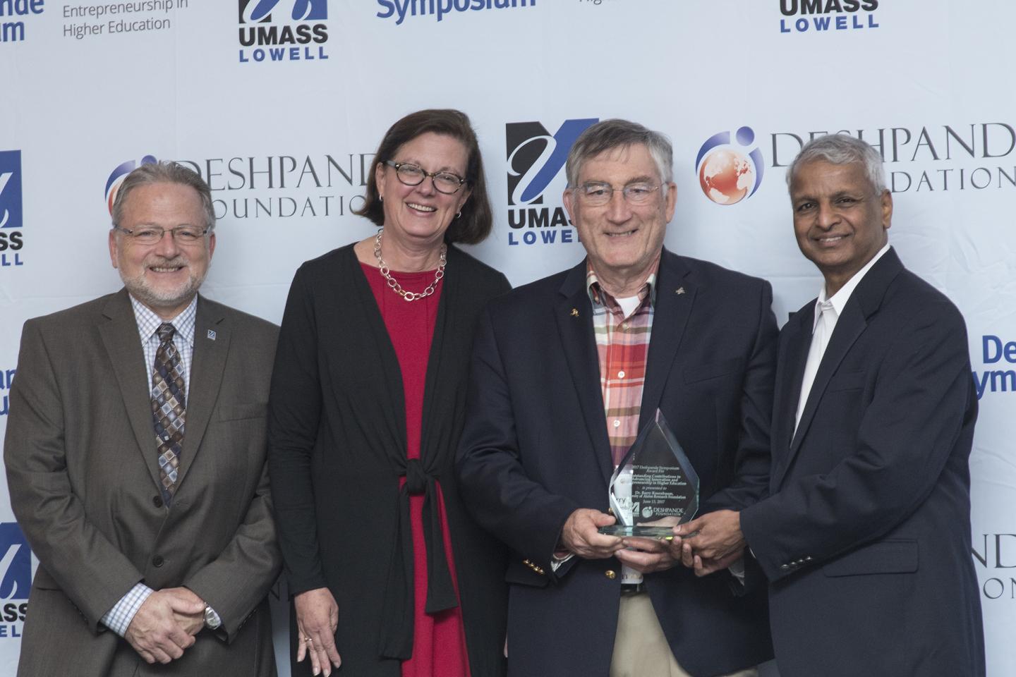 Deshpande Symposium Award [IMAGE] | EurekAlert! Science News Releases